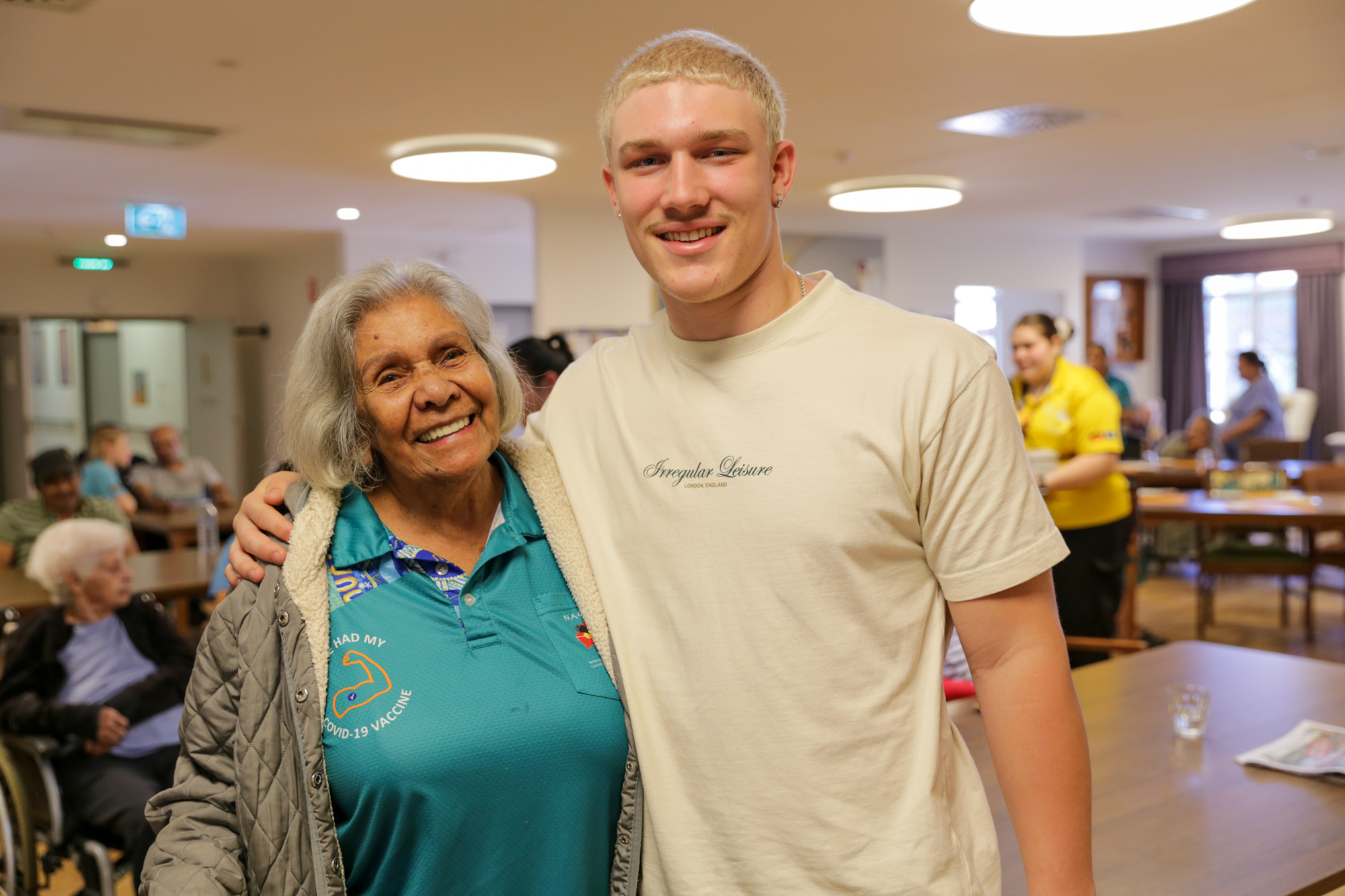 Australian Idol artist performs at Jimbelunga Nursing Centre - ATSICHS